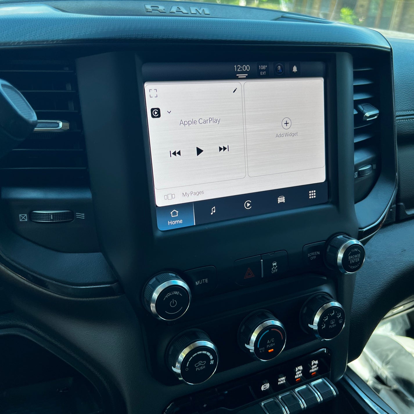 2019–2024 RAM UBD Uconnect 5 8.4″ Touchscreen Upgrade Kit | Wireless ...